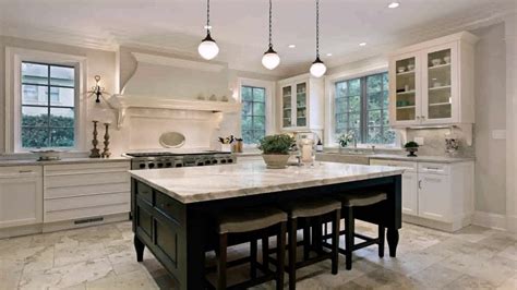White Kitchen Cabinets With Contrasting Island You