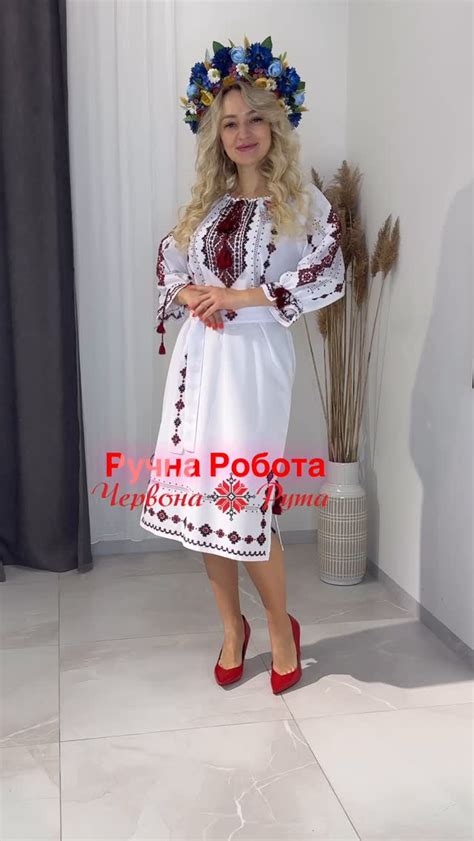 Вишиванки Embroidery Дизайнерська вишивка та розробка фасону від