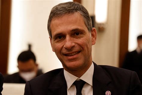 Reder Rodolphe Saadé Voorzitter Van Cma Cgm Is Van Plan La Tribune Te Kopen