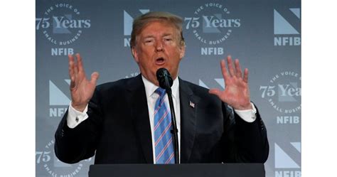 Тръмп едновременно подкрепи и двата имиграционни законопроекта на републиканците