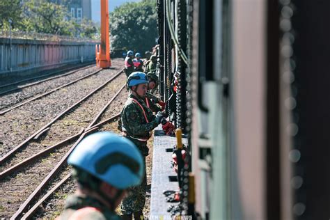 陸軍21砲指部防空營「鐵運裝載」作業 Flickr