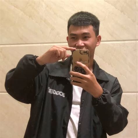 Nguyễn Tiến Vawn Tienes • Threads Say More