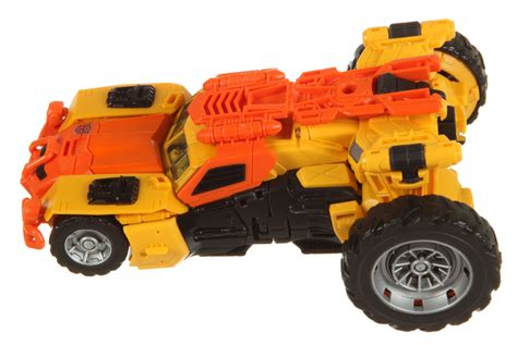 Voyager Class Sandstorm Transformers Generations Autobot