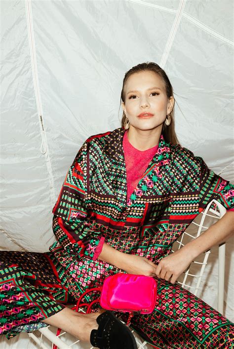 Veronika B Amaze Models