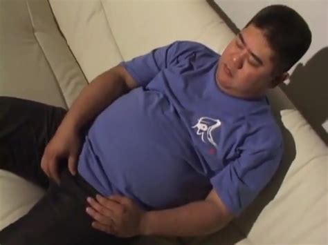 Japanese Chubby Dad Handjob ThisVid 日本語で