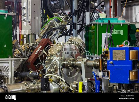 Linear Accelerator Hi Res Stock Photography And Images Alamy