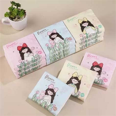 خرید و قیمت دستمال کاغذی جیبی طرحدار طرح دختر از غرفه 🎀 لوازم فانتزی و