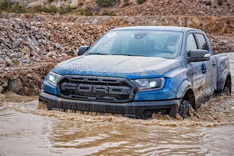 시승기 물 만난 오프로드 강자 뉴 포드 레인저 와일드트랙·랩터 아주경제