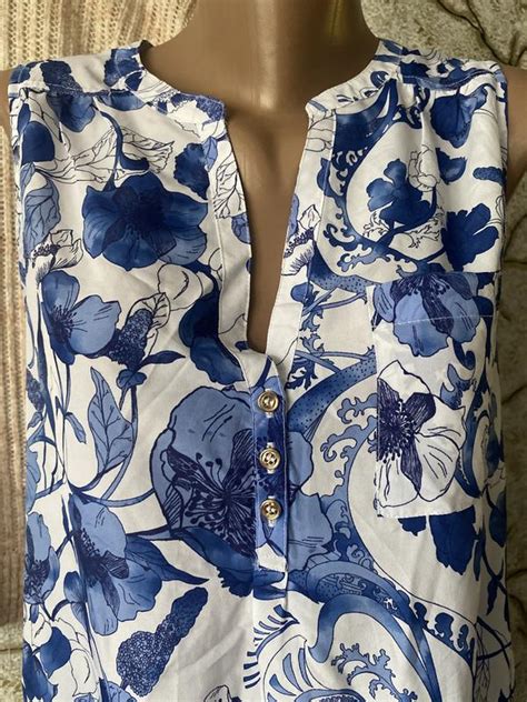 Блузка в цветочный принт — цена 66 грн в каталоге Блузы Купить женские вещи по доступной цене на