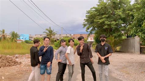 ភាព ខុស គ្នា រវាង មនុស្ស ប្រុស និង មនុស្ស ស្រី ពេល ថត រូប 😂💚🫶 ភាព ខុស គ្នា រវាង មនុស្ស ប្រុស