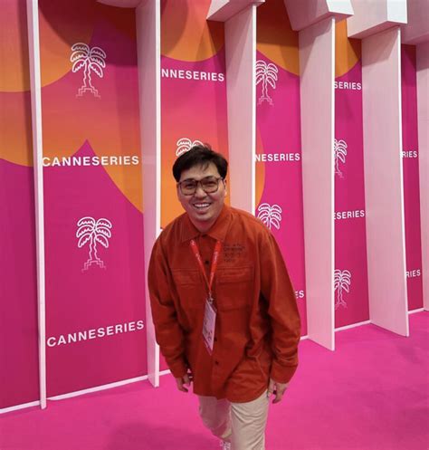 Жүжигчин хөтлөгч Г Анхбаяр 37 насны төрсөн өдрөө тэмдэглэж байна ТАС МН