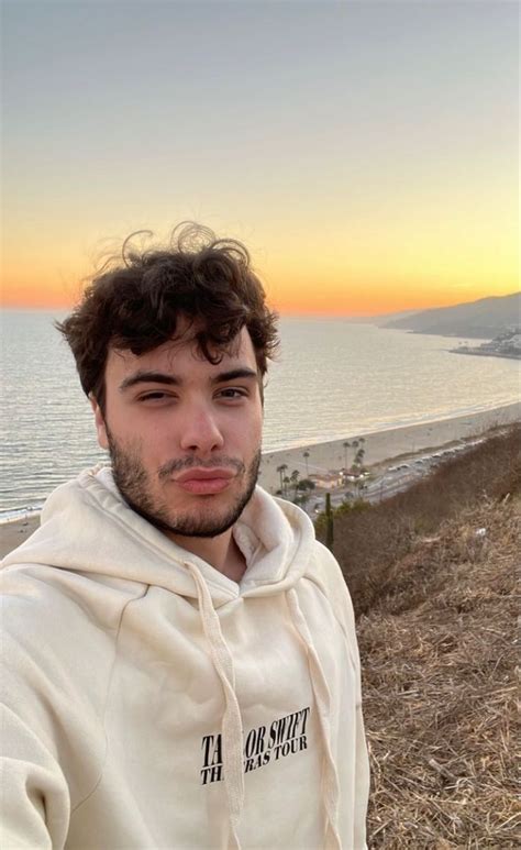 Pearce Joza Thomas Doherty Pearce Zombie Disney