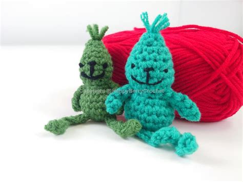 Mini Crochet Grinch Happyberry