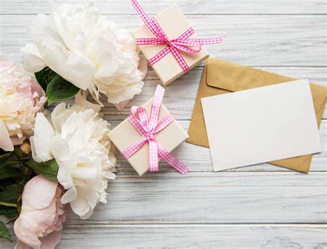 هدیه روز مادر چی بخرم؟ کادو روز زن لوازم خانگی، باکس هدیه