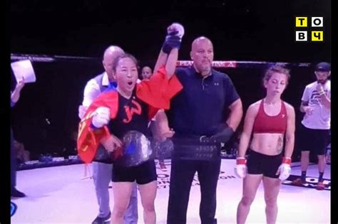 Хөдөлмөрийн баатар гавьяат тамирчин М Уранцэцэг анхны тулаандаа ялалт байгууллаа