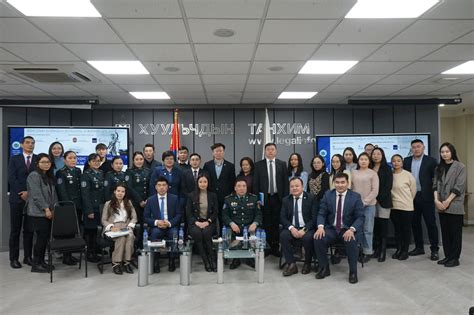 “НОТАРИАТЫН МЭДЭГДЭХ ХУУДАС ШҮҮХИЙН ШИЙДВЭР ГҮЙЦЭТГЭХ ҮНДЭСЛЭЛ БОЛОХ НЬ” СЭДЭВТ ХЭЛЭЛЦҮҮЛГИЙГ