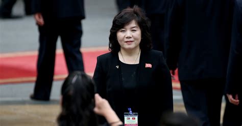 كيم جونج أون ينقلب على والده وجده تعيين تشوي هوي وزيرة للخارجية Twitter