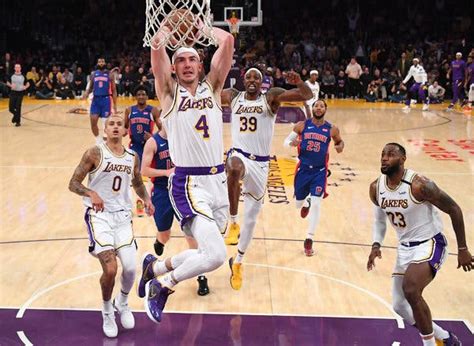 Alex Caruso Dunk Alex Caruso Dunk Over Golden States Warriors Lebron James Heres That