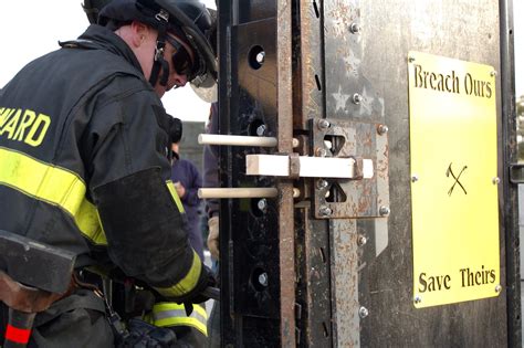 Catalyst Force Entry Door Forcible Entry Door Prop Breaching Doors Forcible Entry Prop