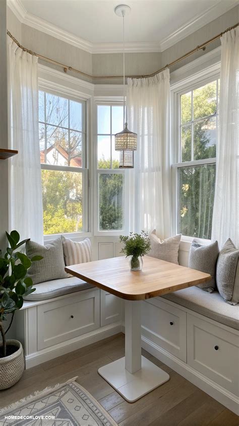 10 Breakfast Nook Bay Window Decor Ideas For A Bright Home