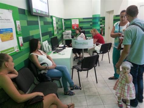 ПриватБанк блокує кошти і не повертає як діяти у такій ситуації