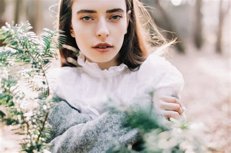 Premium Photo Beautiful Romantic Girl Portrait In The Park