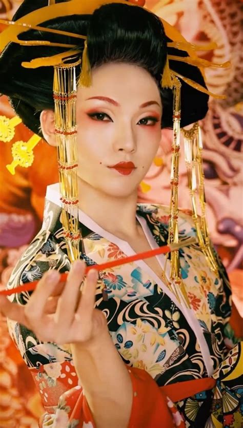 Geisha Makeup Tutorial