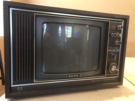 Just Picked This Vintage 13 Sony Trinitron At An Estate Sale R Crtgaming