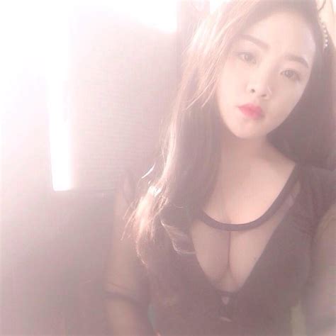 Naked Cao Giang In The Viet Nam Personal Show