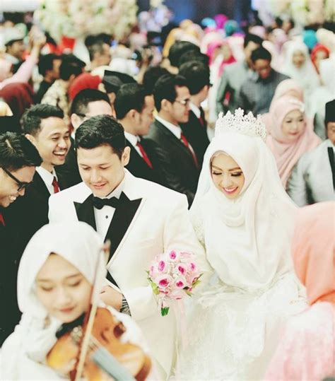 Gaun Pengantin Hijab Internasional Model Gaun Pengantin