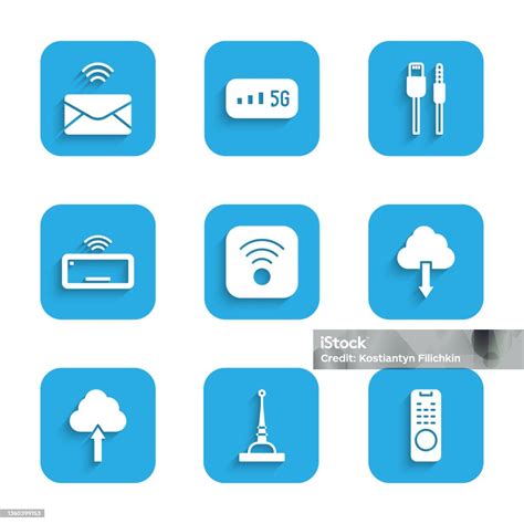 Wifi 무선 인터넷 안테나 원격 제어 클라우드 다운로드 업로드 컴퓨터 키보드 Usb 케이블 코드 및 메일 및 전자 메일 아이콘을 설정합니다 벡터 0명에 대한 스톡 벡터