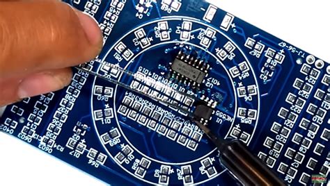 Smd Rotating Led Light Diy Kit Soldering Practice Board