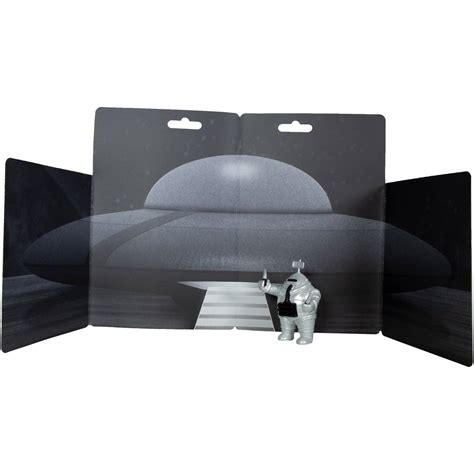 The Twilight Zone The Invaders Invader With Diorama 3 3 4 Inch Figure