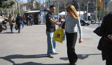 Sampling Publicidad En León Precios Económicos