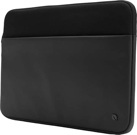 Incase Arc Sleeve With Respun Recycled Polyester 15
