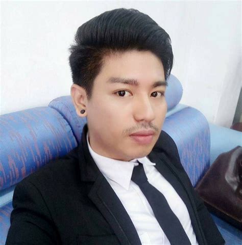 Ye Naung YeNaung21594073 Twitter