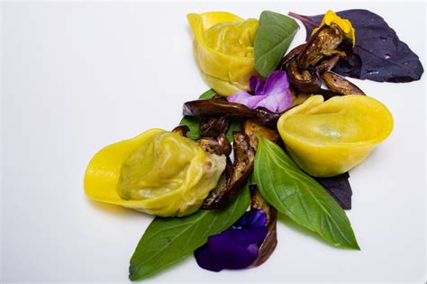 무료 이미지 식기류 성분 과일 감귤류 요리 꽃잎 플레이트 마이어 레몬 레시피 자연 식품 구연산 생기게 하다 노란 고추 잎 채소 야채 고명 꽃