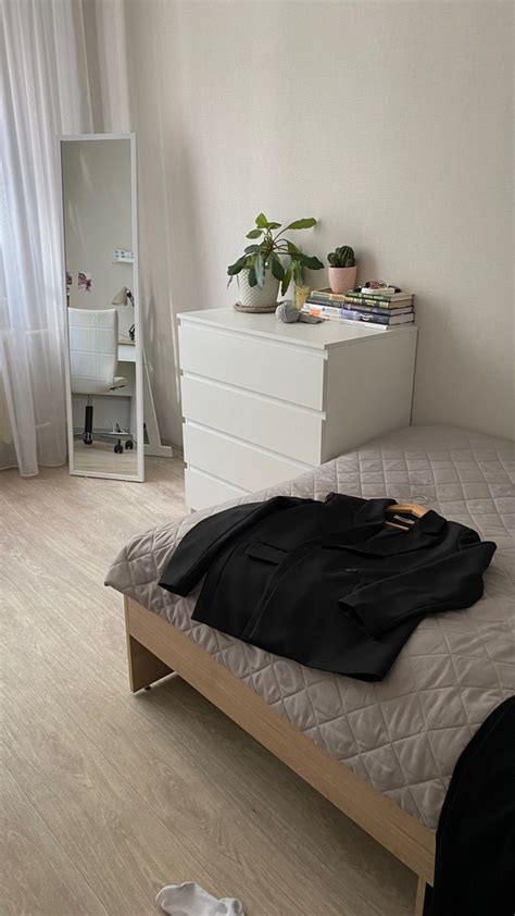 Маленькие белые спальни для подростков