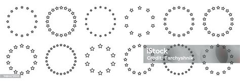 다양한 크기의 별들이 원으로 배열되어 있습니다 둥근 프레임 테두리 검은 별 윤곽선 간단한 기호 디자인 요소 장식품 라인 아트 벡터 일러스트 레이 션 0명에 대한 스톡 벡터