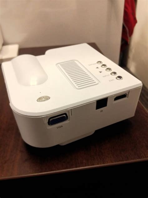 Uc Mini Portable Led Projector Tv Home Appliances Tv Entertainment Projectors On Carousell