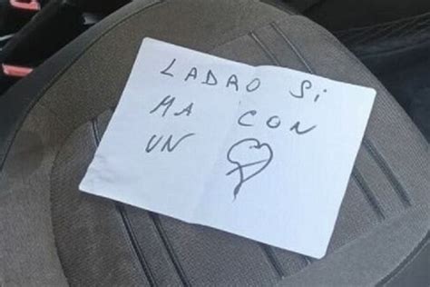 Угонщик вернул молодоженам их автомобиль и платье невесты Газета Ru