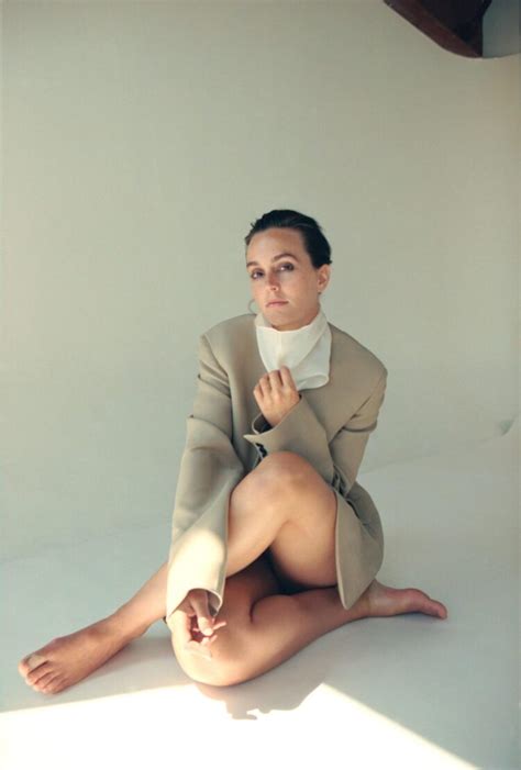 Sasha Samsonova Feet