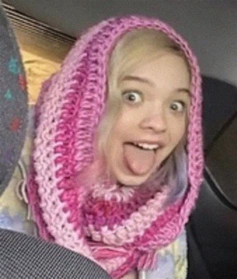 Emma Myers R Lovelytongues