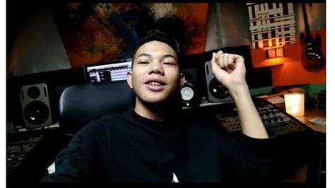 Lirik Lagu Aku Ingin Kau Ada Disini Lengkap Dengan Chord Berikut Profil Penyanyinya Hot