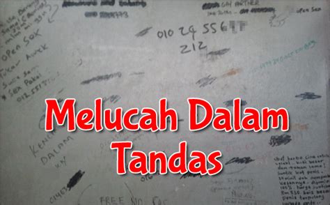 Melucah Dalam Tandas Awam
