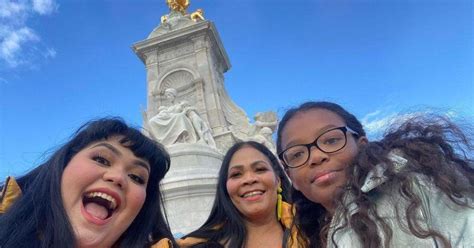 8 Fakta Keluarga Mami Eda Mama Angkat Lolly