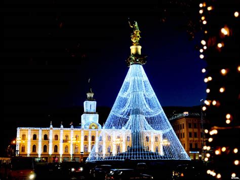საახალწლო თბილისური ნაძვის ხე Cnn მა და Euronews მა საუკეთესო შვიდეულში შეიყვანეს Metronome Ge