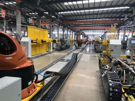 Yaskawa Motoman Gp180 Robot Arm With Cngbs Linear Rail Guides As Robot Track Factory