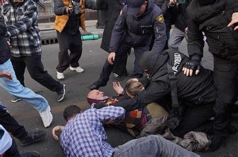 აქციაზე დაკავებული 16 პირიდან რომლებიც სახალხო დამცველის წარმომადგენლებმა მოინახულეს 10