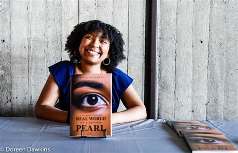 Author Ayesha Muhammad 614whats2love